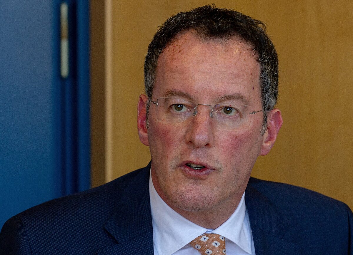 Neuer Innenminister Ebling bringt große Erfahrung mit ins Amt: Grüne ...